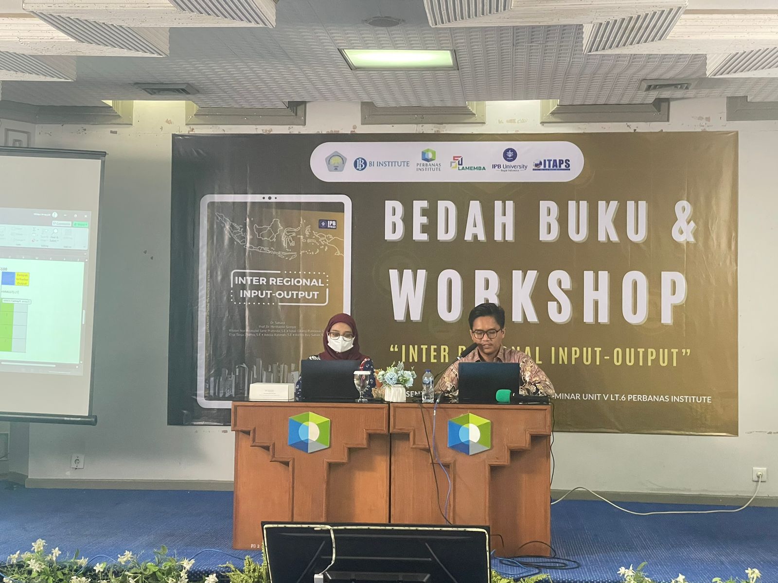 Aktivitas - Pelaksanaan Bedah Buku & Workshop IRIO beserta Materi